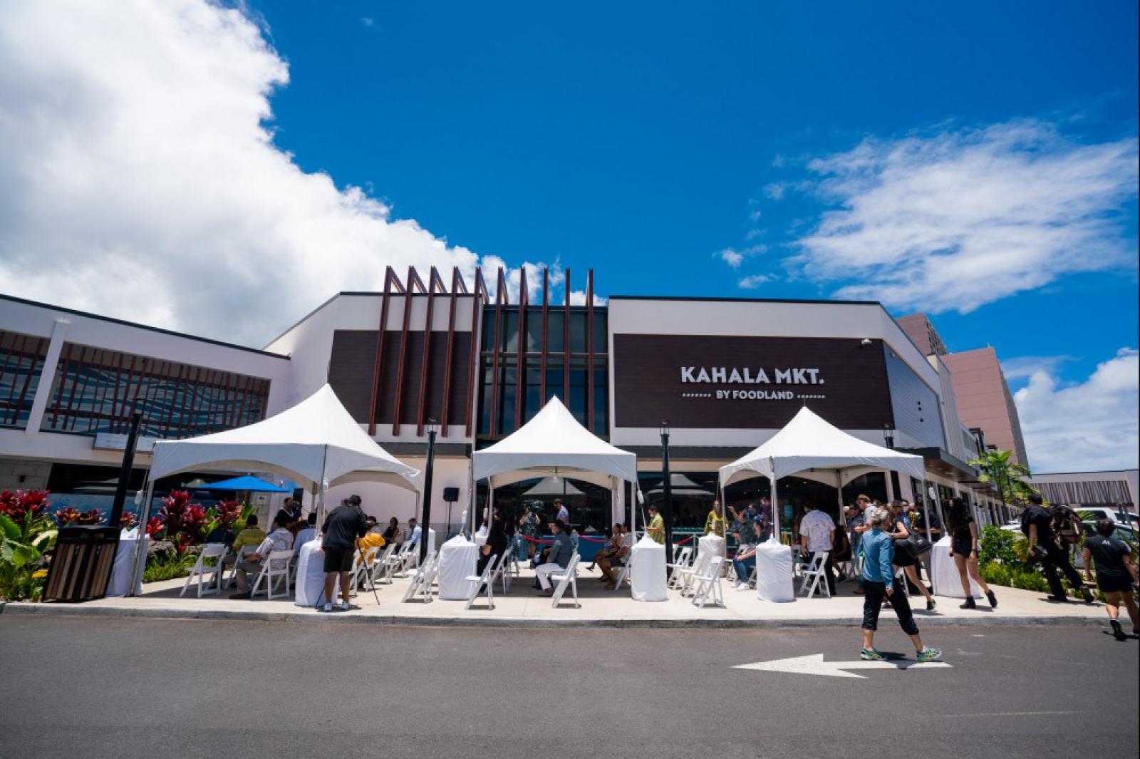 Kū‘ono Marketplace at Kāhala grand opening | Kamehameha Schools